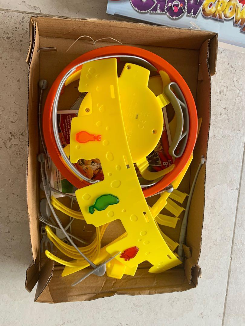 Chow crown (electronic spinning crown snacks food game), Hobbies & Toys ...