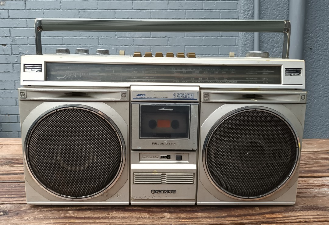 Classic Boombox, Hobbies & Toys, Memorabilia & Collectibles, Vintage ...