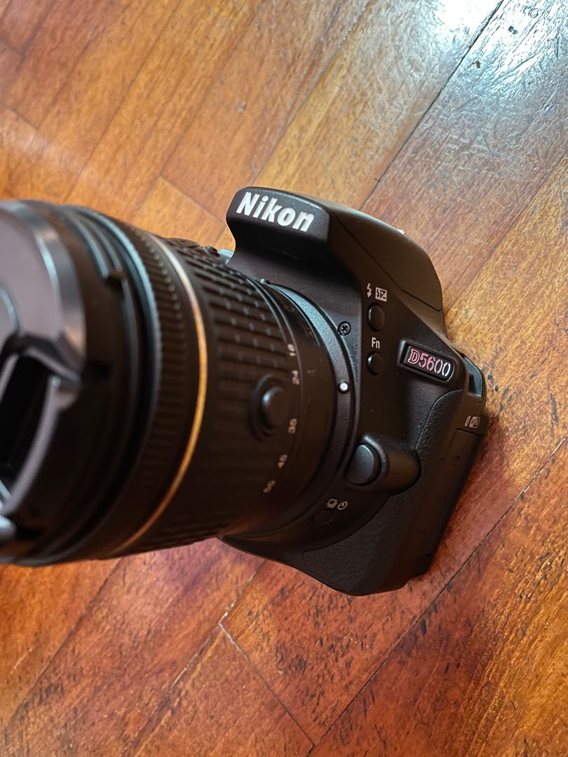 D5600 kit with afs35 f1.8, Photography, Cameras on Carousell