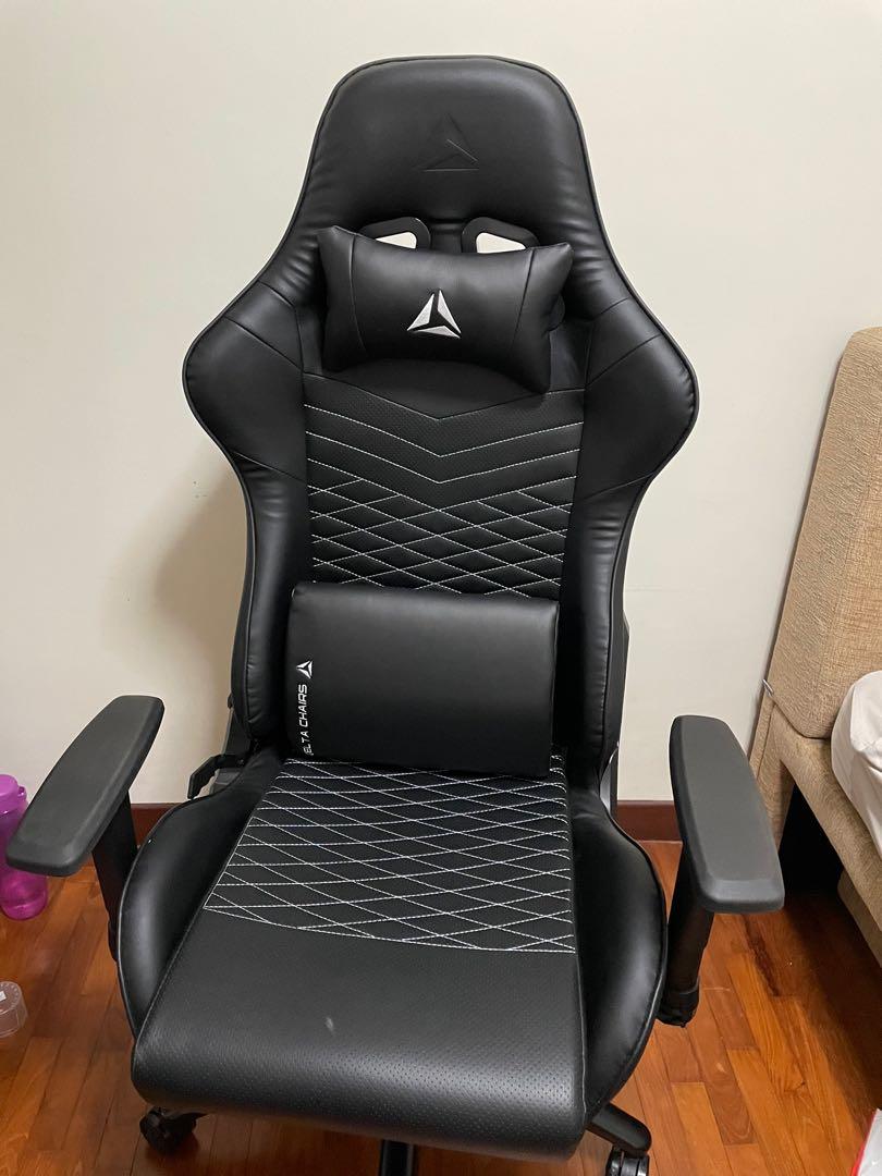 Delta Gaming Chair, Furniture & Home Living, Furniture, Chairs on Carousell