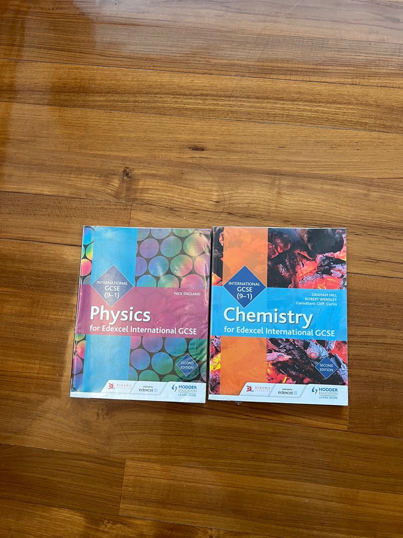 Edexcel IGCSE (9-1) Chemistry / Physics textbook, 興趣及遊戲, 書本 & 文具, 教科書 ...