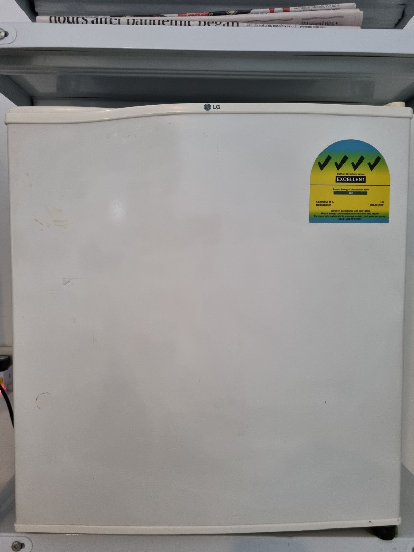 LG mini fridge (used), TV & Home Appliances, Kitchen Appliances ...