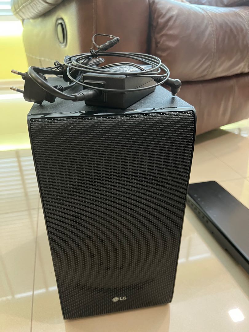 LG SJ8 Wifi Sound Bar, Audio, Soundbars, Speakers & Amplifiers on Carousell
