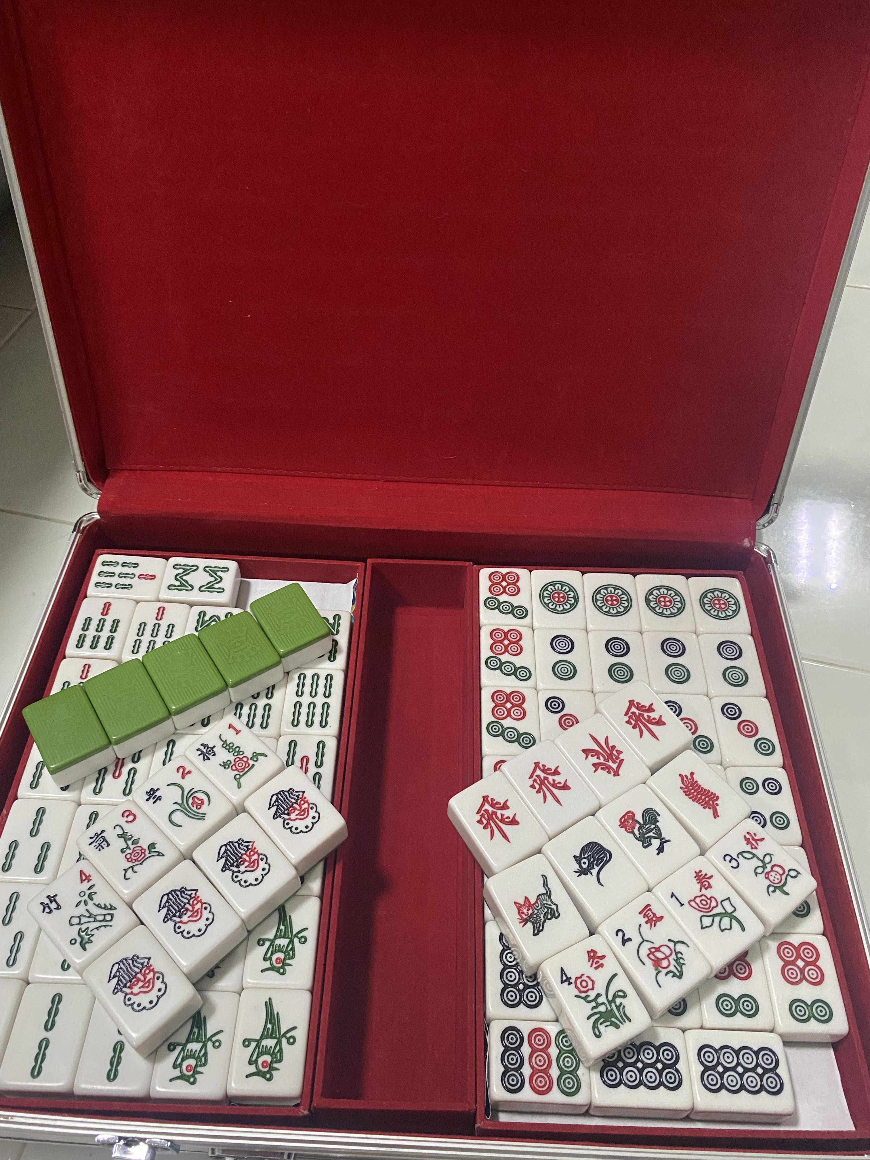 Mahjong (LARGE TILE) with aluminum casing, Hobbies & Toys, Toys & Games ...