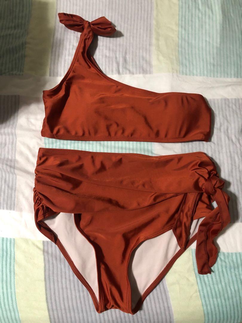 Rust bikini pair, Women's Fashion, Swimwear, Bikinis & Swimsuits on ...