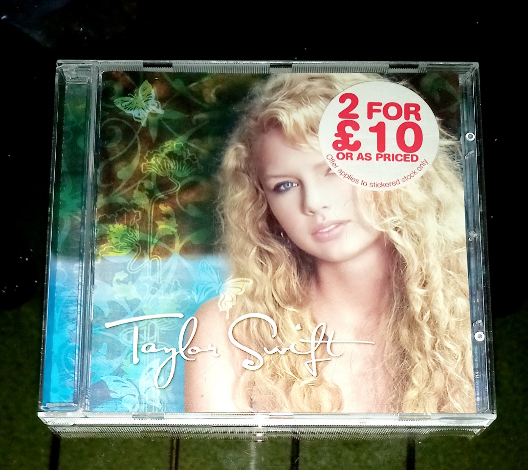 Taylor swift, Hobbies & Toys, Music & Media, CDs & DVDs on Carousell