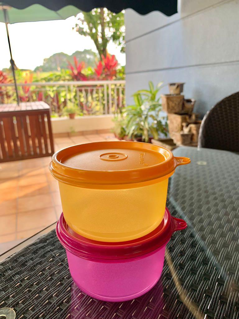 Tupperware Round Keeper, Furniture & Home Living, Kitchenware ...