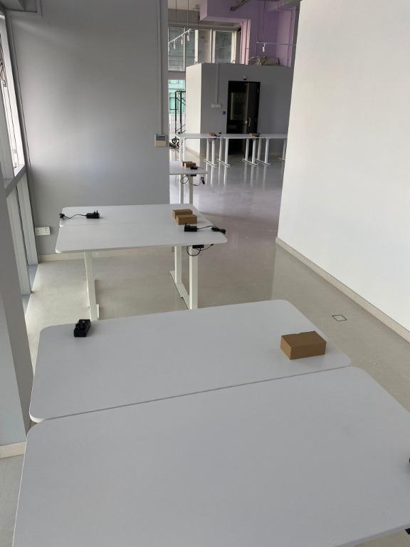 Memory Adjustable WFH Study Table / Office Table Electronic Motorize ...