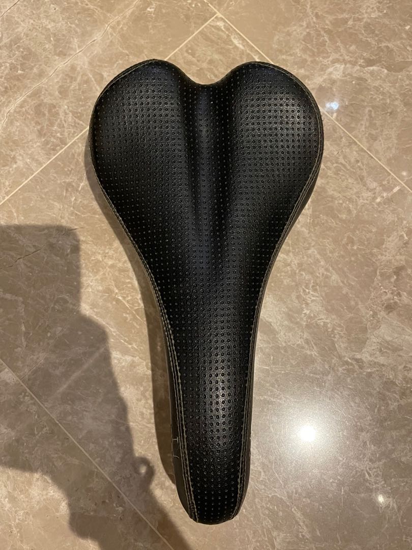 Brompton Stock Saddle, Sports Equipment, Bicycles & Parts, Bicycles on ...