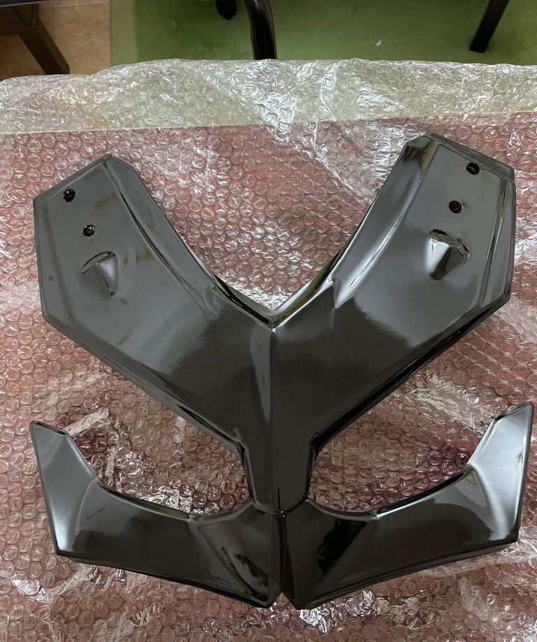 CBR150R v2 headcowl, Motorcycles, Motorcycle Accessories on Carousell