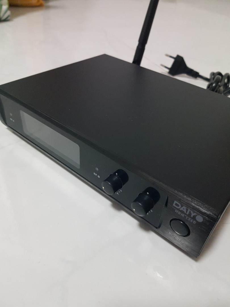 Daiyo Digital Wireless Microphone, Audio, Microphones on Carousell