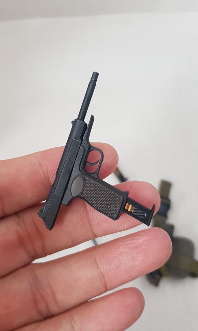 Damtoys 1/6 scale Spetsnaz in Beslan STETCHKIN APB PISTOL And holster ...