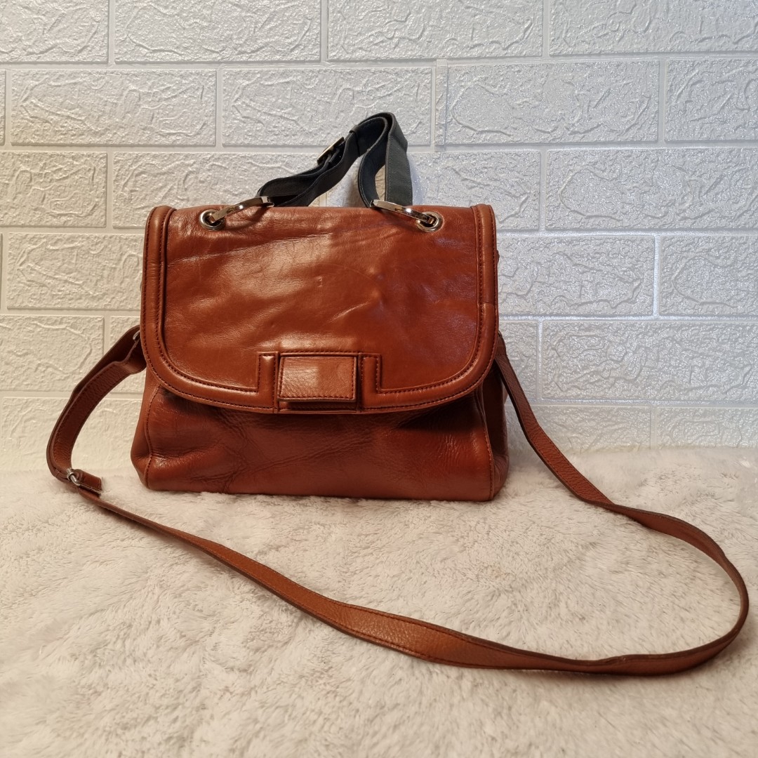 ENSOEN SLING BAG, Fesyen Wanita, Tas & Dompet di Carousell