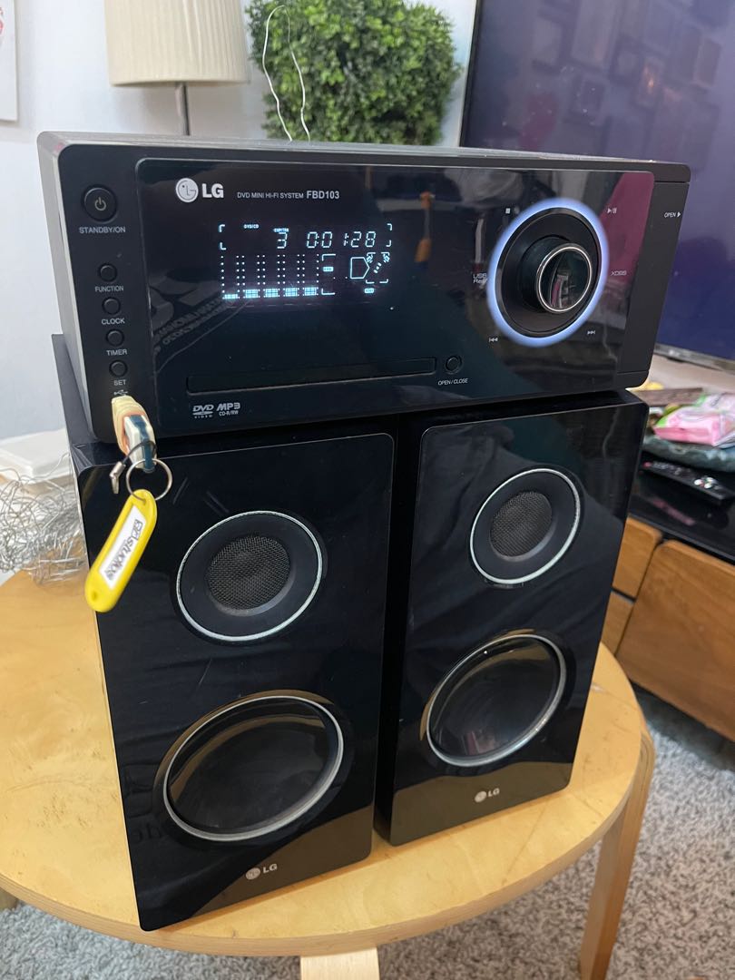 LG big Mini Hi-Fi radio, Audio, Portable Music Players on Carousell
