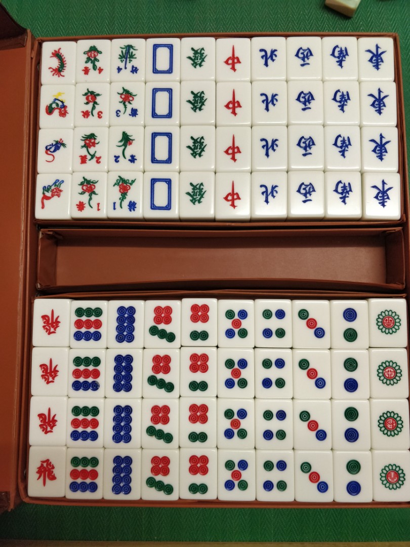Mahjong Set A1 (green), Hobbies & Toys, Toys & Games on Carousell