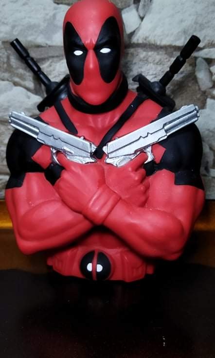 Marvel Deadpool coin bank, Hobbies & Toys, Memorabilia & Collectibles ...