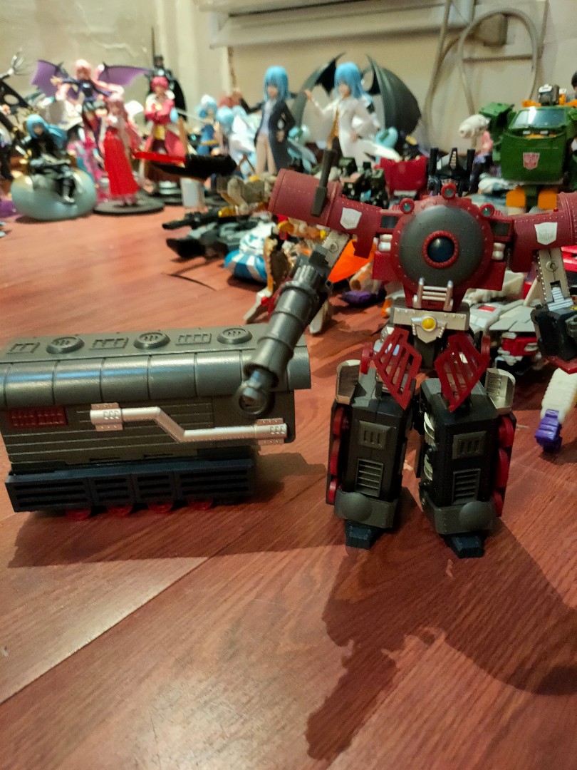 Mastermind Creations transformers Knight Morpher Optimus Prime, Hobbies ...