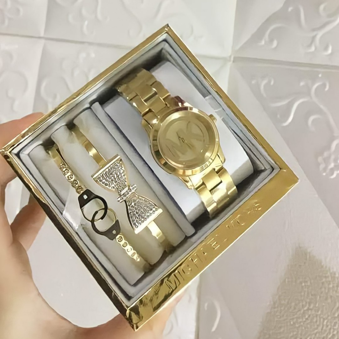MK SET LOGO WITH TWO BANGLES AUTHENTIC WATCH, Women's Fashion, Watches ...