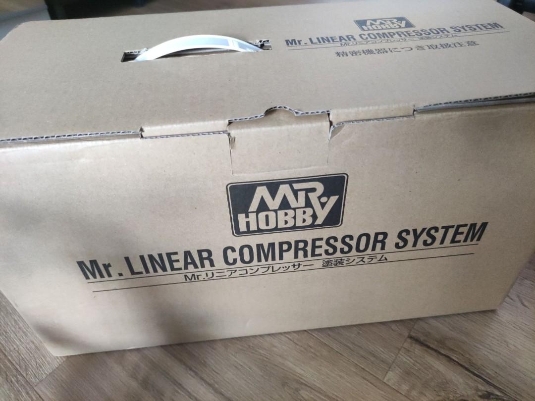 Mr Hobby Mr. Linear Compressor System L5 with Mr Hobby PS289 airbrush ...