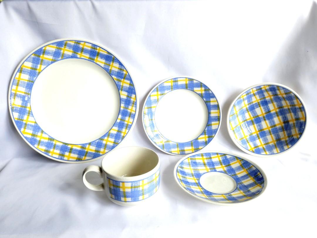 ROYAL WESSEX by Churchill dinnerware set for 4, made in England ...