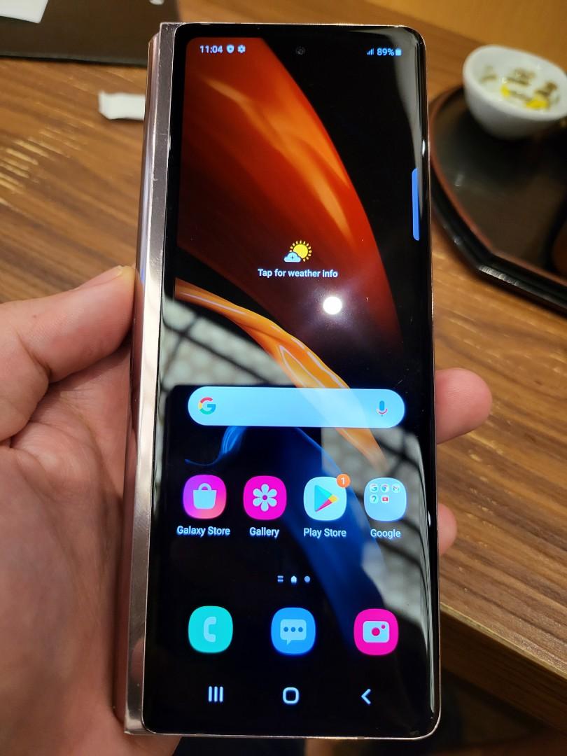 Samsung Galaxy Z Fold 2 (Inner LCD faulty), Mobile Phones & Gadgets ...
