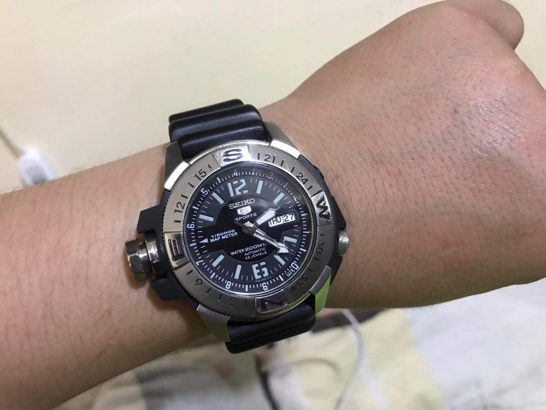 SEIKO 5 Map meter, Men's Fashion, Watches & Accessories, Watches on ...