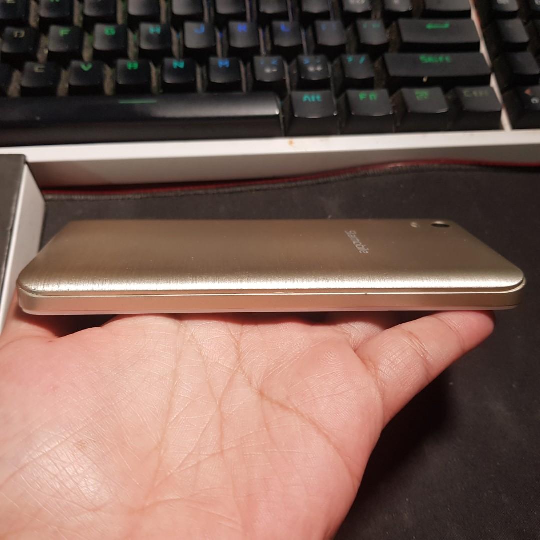 Starmobile Play Max Unit & Box Only *31780, Mobile Phones & Gadgets ...