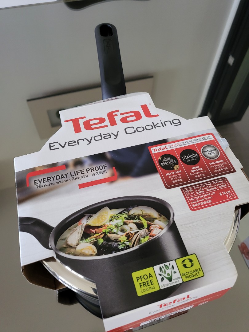 Tefal 18cm cooking pot, Furniture & Home Living, Kitchenware ...