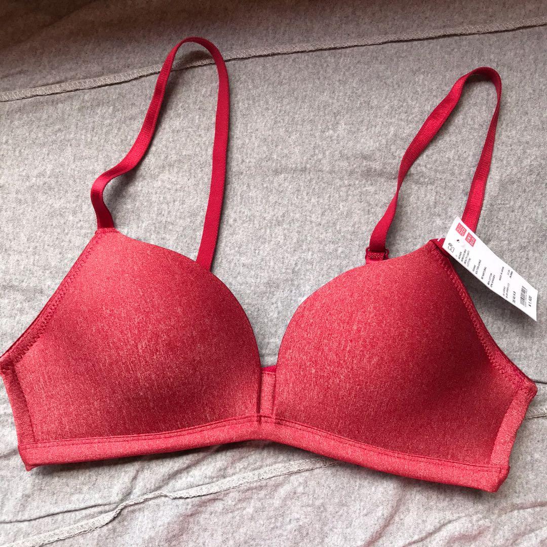UNIQLO BRANDNEW SEAMLESS BRA, Women's Fashion, Undergarments ...