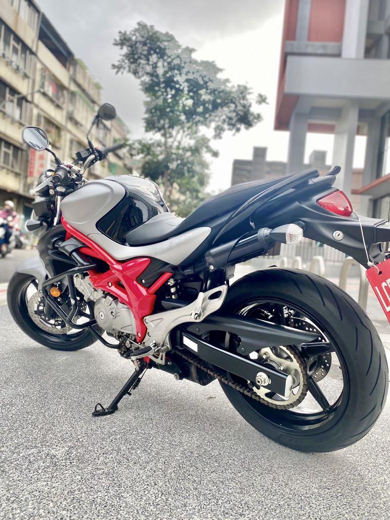 2016年 Suzuki SFV650 ABS 短刀 低里程 可分期 歡迎車換車, 機車, 重機在旋轉拍賣