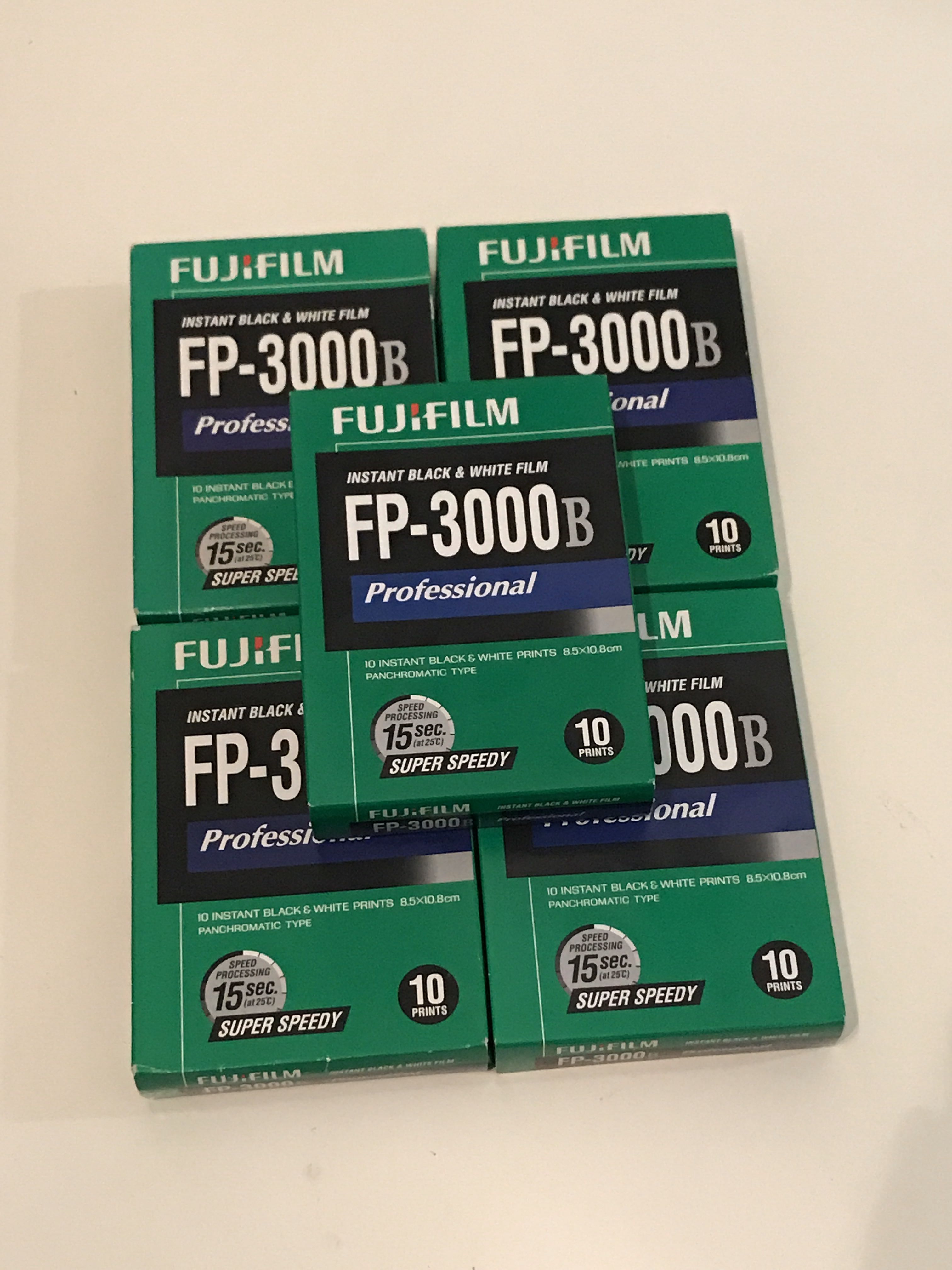 一盒 富士 Fujifilm FP-3000B 即影即有 黑白 instant pack film 2015-05, 攝影器材, 相機 ...