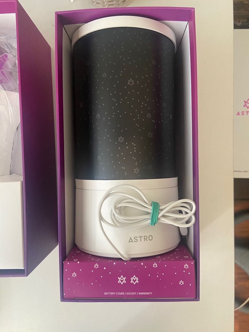 Astro Robong v1, Hobbies & Toys, Memorabilia & Collectibles, K-Wave on ...