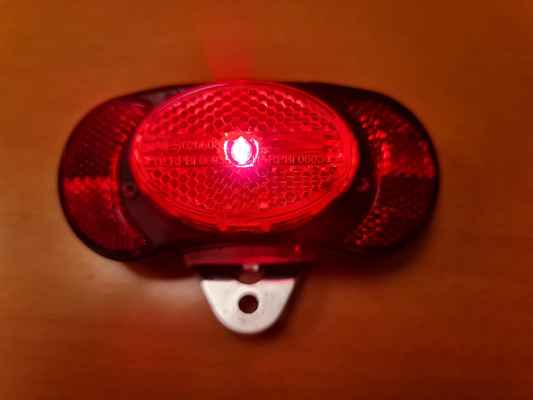 Brompton Rear Light & Reflector, Sports Equipment, Bicycles & Parts ...