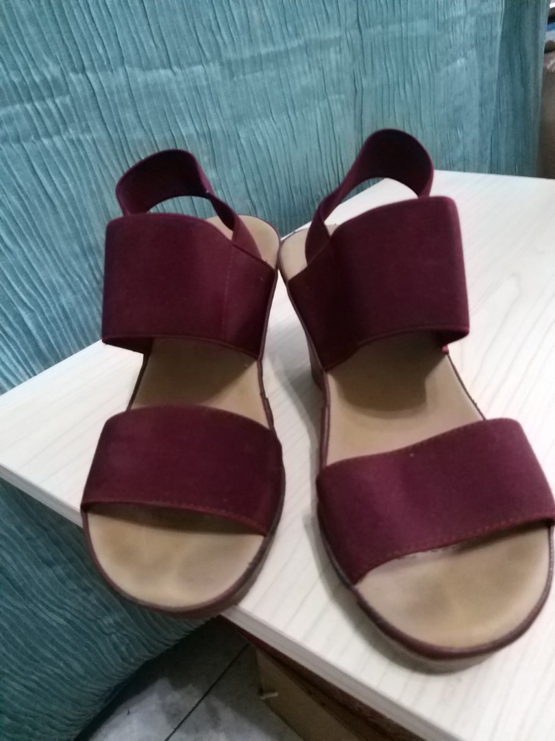 Cln wedge garterized, Women's Fashion, Footwear, Wedges on Carousell