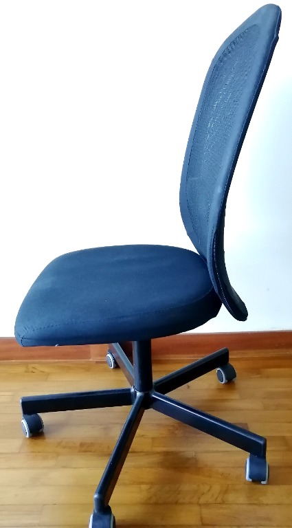 Desk Chair, Furniture & Home Living, Furniture, Chairs on Carousell