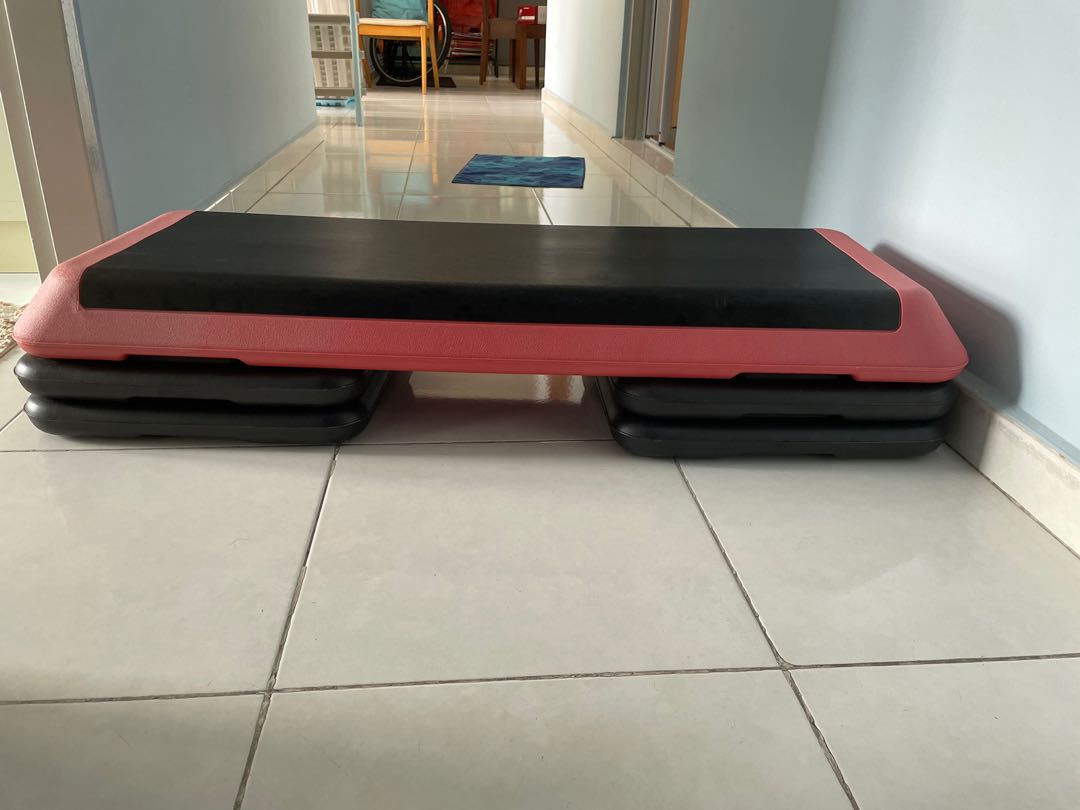 Gym step board, Sports Equipment, Exercise & Fitness, Cardio & Fitness ...