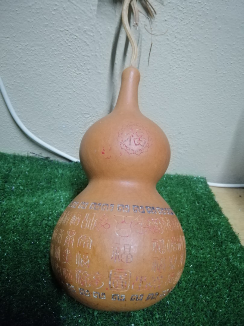 Labu sayong ukiran tulisan cina, Furniture & Home Living, Home Decor ...