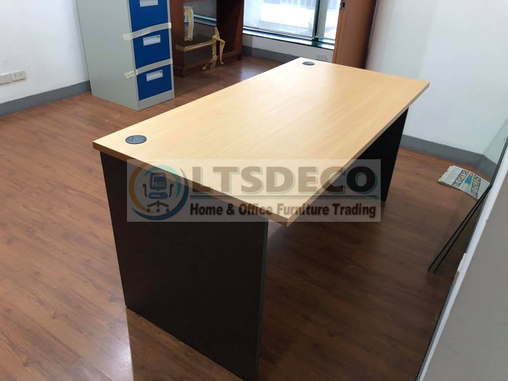 LAMINATED FINISH TYPE OFFICE TABLE OFFICE PARTITIONS, Furniture & Home ...