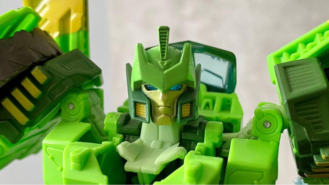 LG19 Springer Transformers, Hobbies & Toys, Toys & Games on Carousell