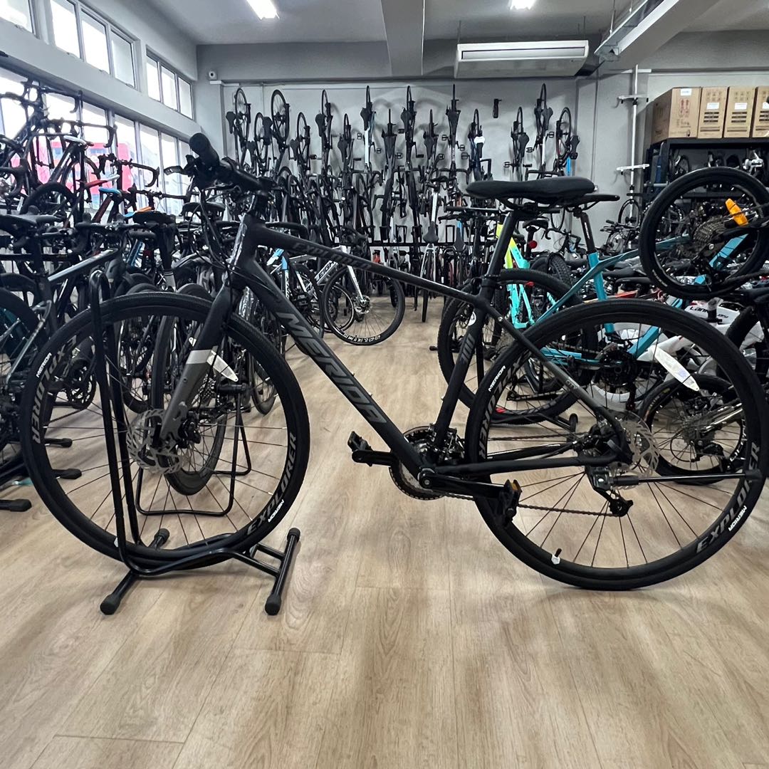 Merida Explorer 300 hybrid bike city bicycle shimano altus hydraulic ...