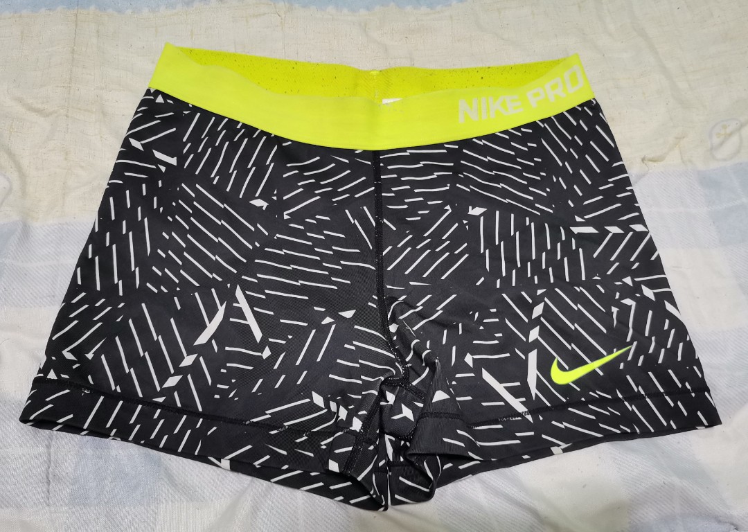 Nike pro cycling, Women's Fashion, Activewear on Carousell