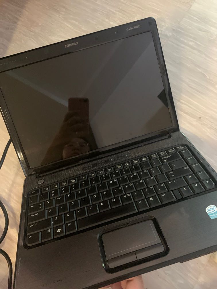 Old COMPAQ, Computers & Tech, Laptops & Notebooks on Carousell
