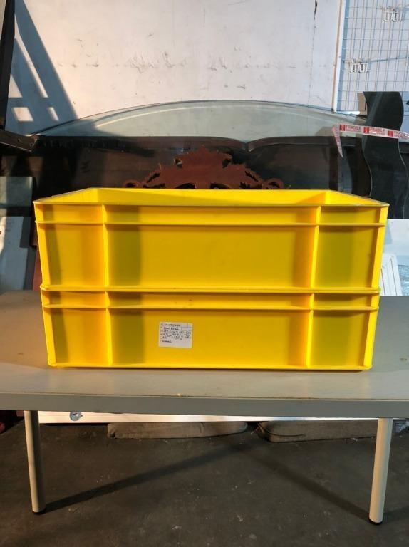 Wide Yellow Plastic Tray / Bekas Plastik Kuning Lebar, Furniture & Home ...