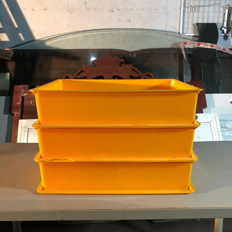 Yellow Plastic Food Tray / Bekas Tray Makanan Kuning, Furniture & Home ...
