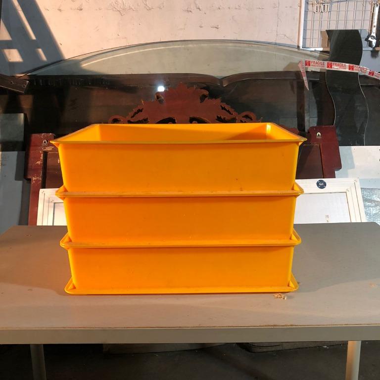 Yellow Plastic Food Tray / Bekas Tray Makanan Kuning, Furniture & Home ...