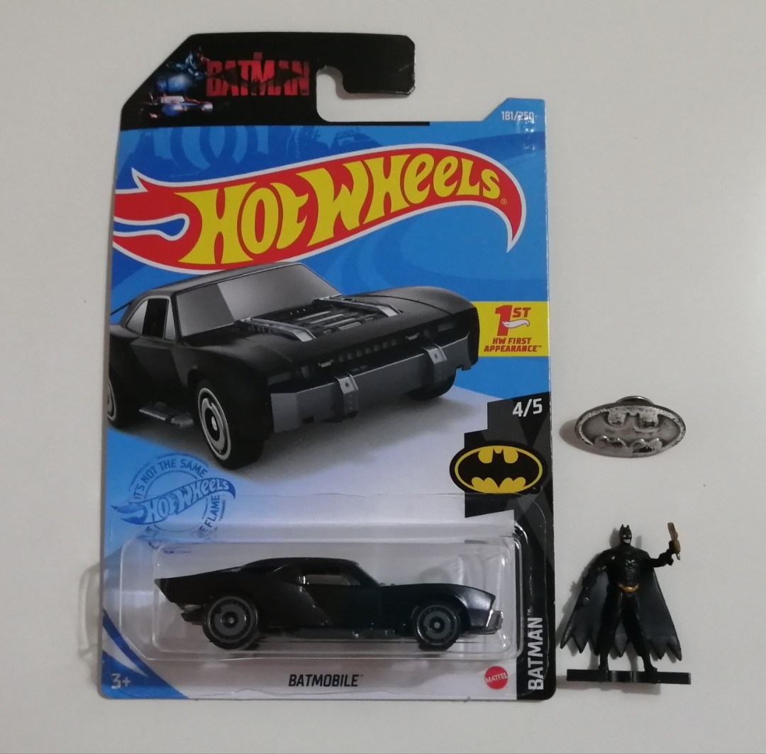 1/64 Batman Batmobile Dark Knight Pin Hasbro Mattel Hotwheels Matchbox ...