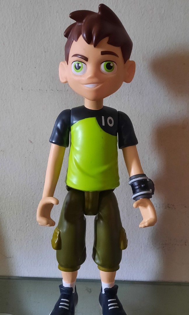 Ben 10 Ben Tennyson XL Super-Size 10 inch action figure for boys ...