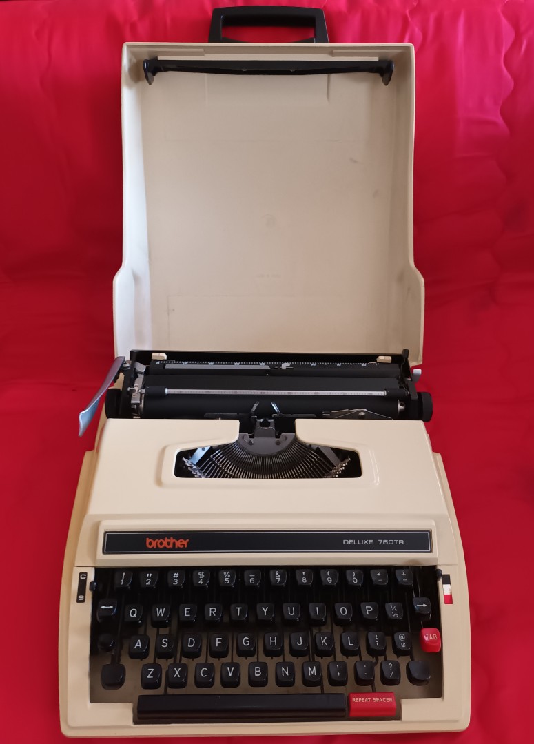 Brother Portable Typewriter, Hobbies & Toys, Memorabilia & Collectibles ...