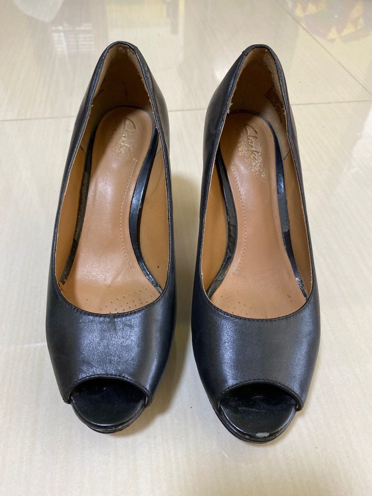 Clarks Platform Heels, Women's Fashion, Footwear, Heels on Carousell