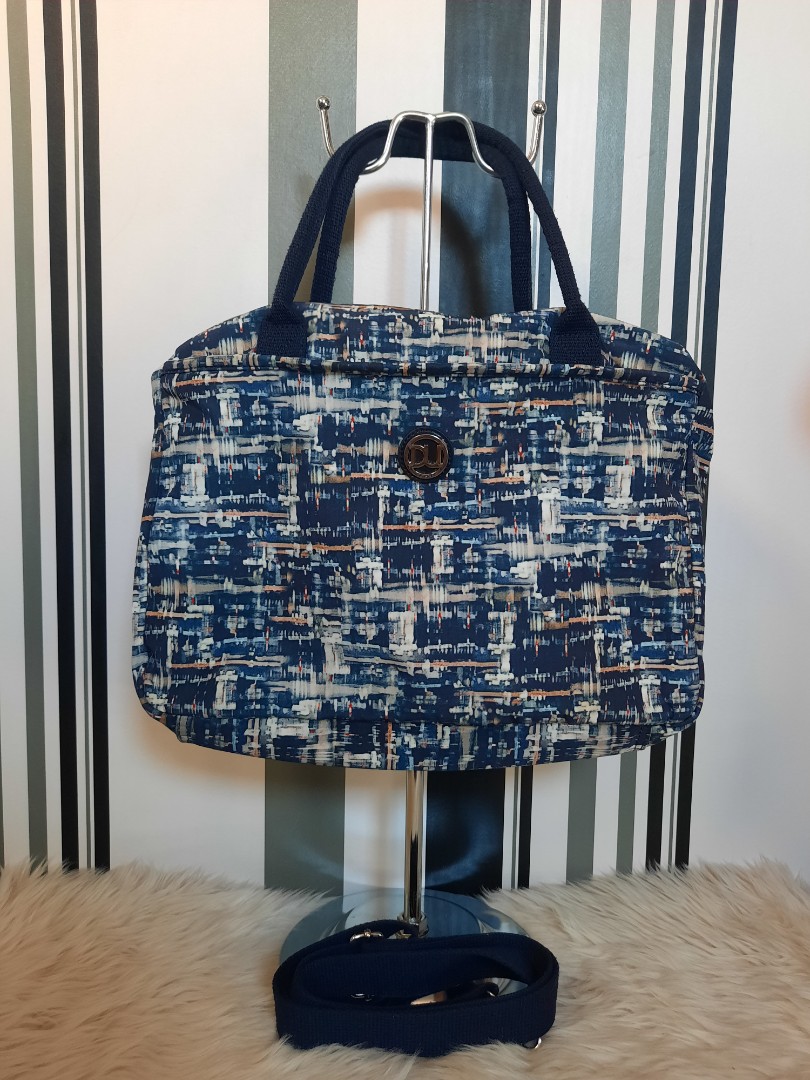DUANI TWO WAY Sling, Women's Fashion, Bags & Wallets, Cross-body Bags ...